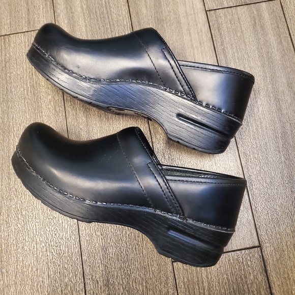 Dansko | Shoes | Dansko Cabrio Leather Profesional Clogs | Poshmark